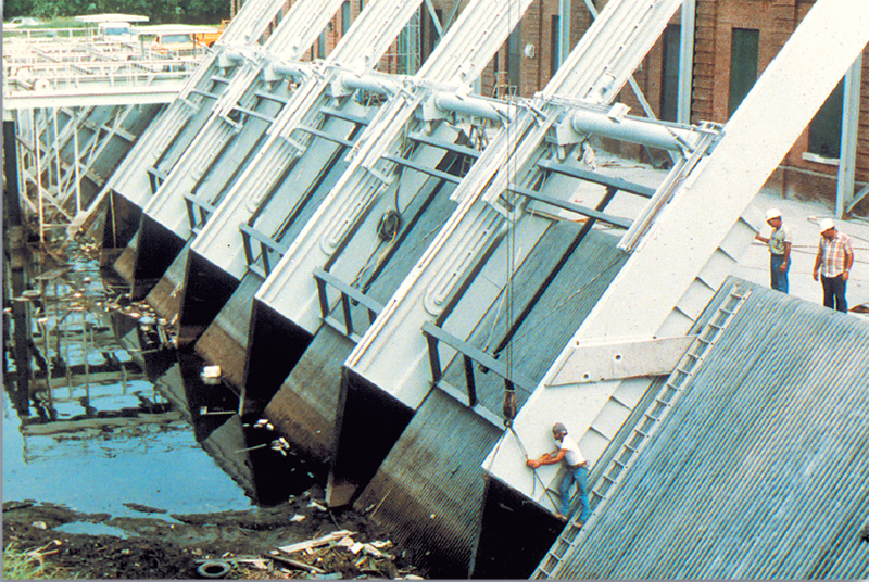 Pretreatments – Oil and floater skimmers for tanks or lagoons - Degremont®